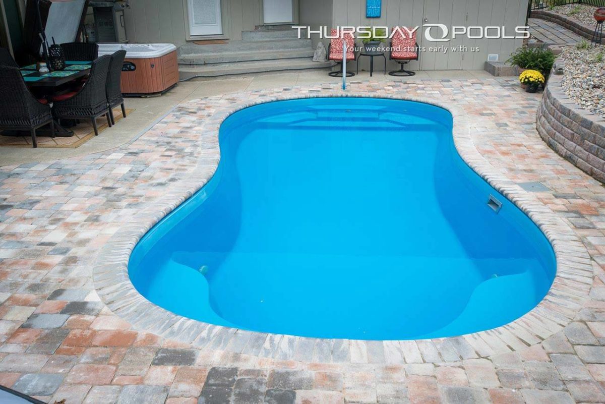 Titus 12x26 ⋆ Blue Hawaiian Pools of Michigan